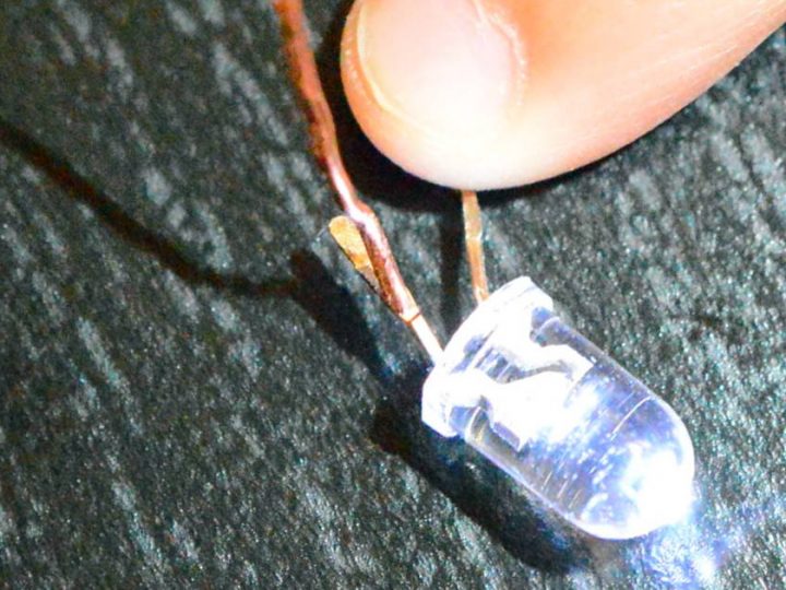 Simple Electric Circuits For Students